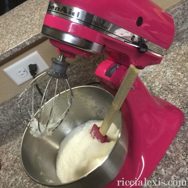 Homemade Sugar Scrub with Essential Oils - ricci alexis