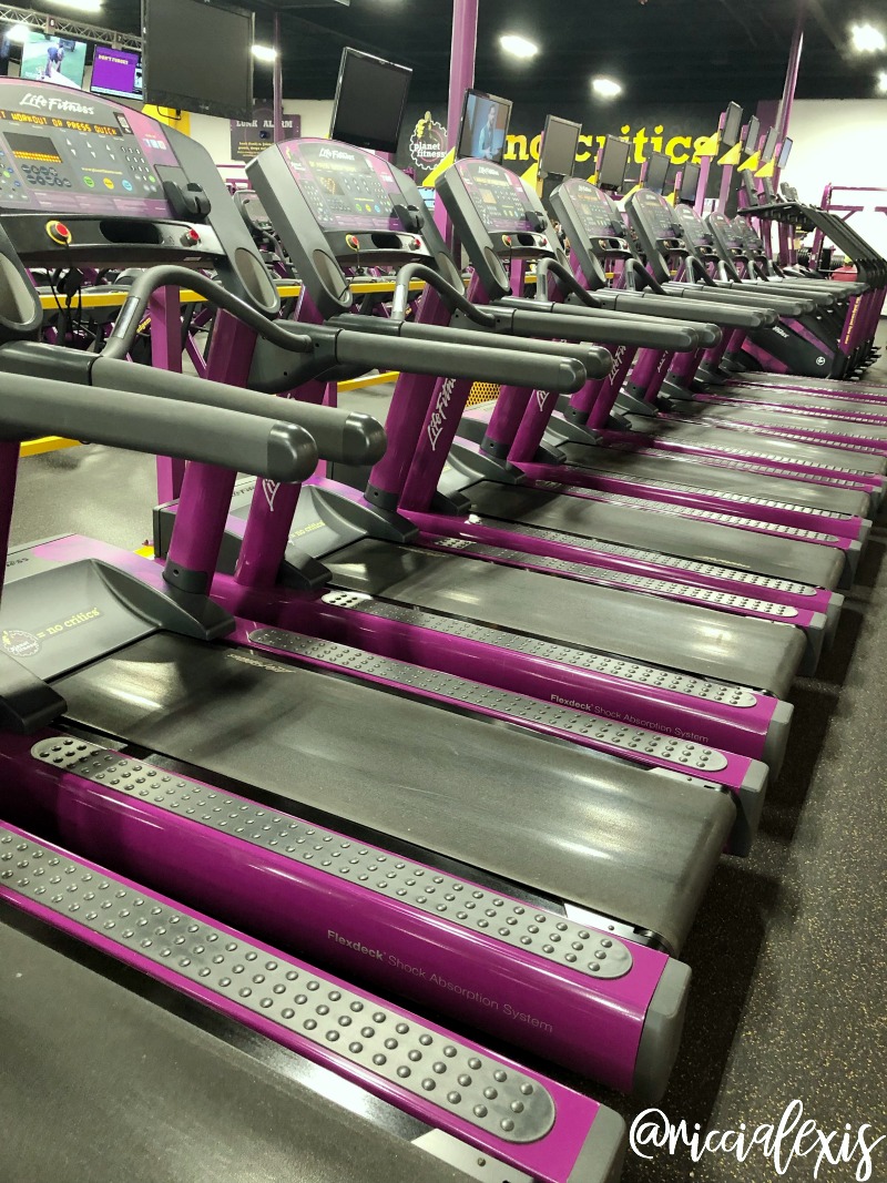 Staying Healthy During the Holidays with Planet Fitness